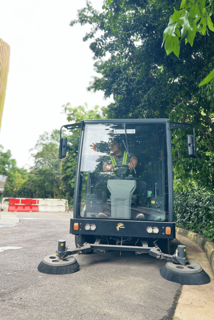 Office Cleaning in SG | Commercial & Industrial